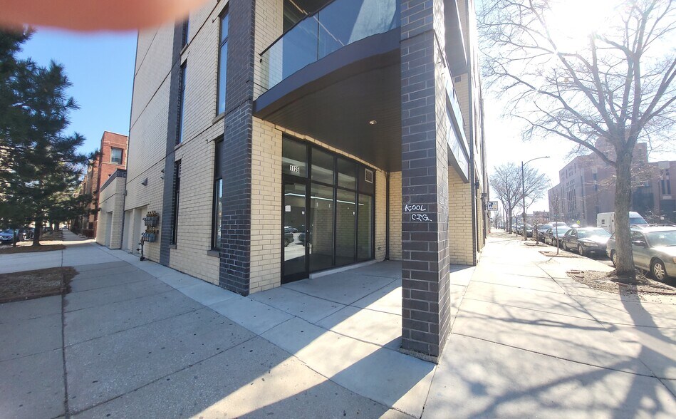 1125 N Western Ave, Chicago, IL 60622 - Storefront Retail Office For ...
