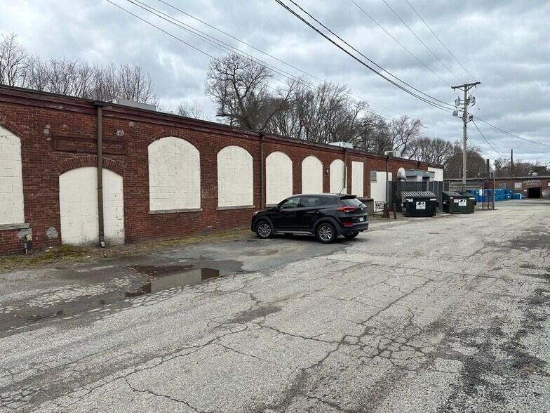 60 Dunnell Ln, Pawtucket, RI 02860 - Industrial For Lease Cityfeet.com