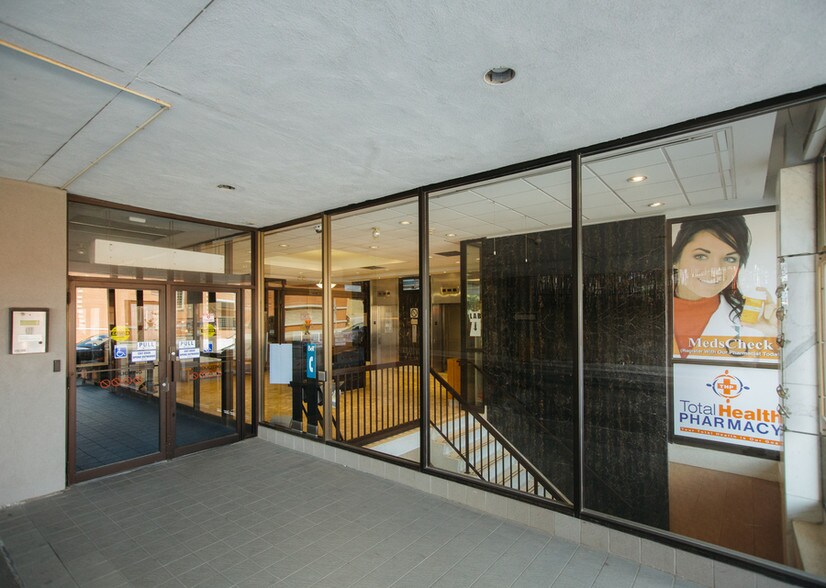 1849 Yonge St, Toronto, ON M4S 1Y2 - Medical Office For Lease Cityfeet.com
