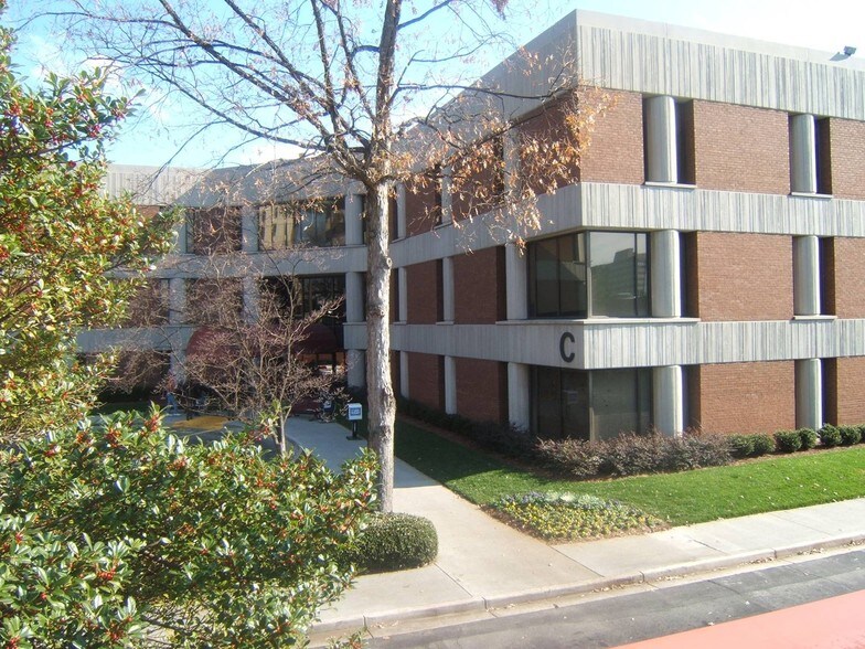 993 Johnson Ferry Rd NE, Atlanta, GA 30342 - Medical Office For Lease ...