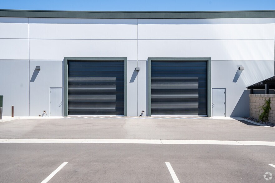 632 Auto Center Dr, Palmdale, CA 93551 - Warehouse For Sale Cityfeet.com