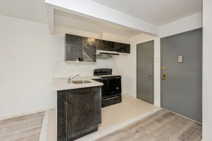 113 Father Zeiser Pl, Bronx, NY 10468 - Apartments For Sale Cityfeet.com