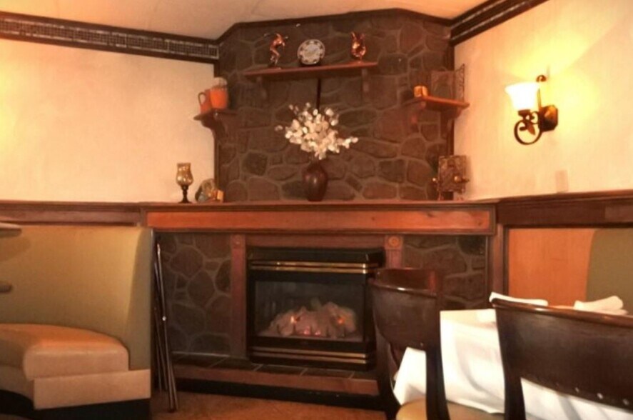 812 Ulster Ave, Kingston, NY 12401 - Freestanding For Sale Cityfeet.com