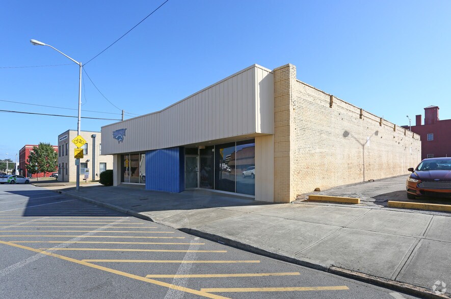 210-212 N Washington St, Albany, GA 31701 - Freestanding For Sale ...