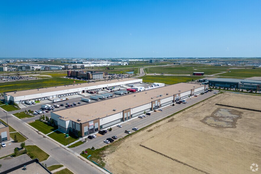 250 Aero Link NE, Calgary, AB T2E 7X8 - Industrial For Lease Cityfeet.com