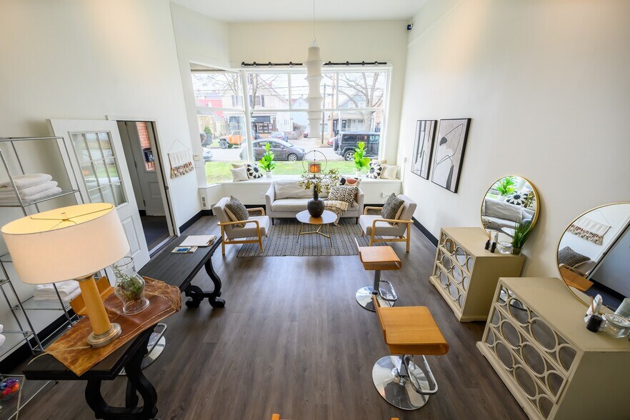 2335 W 11th St, Cleveland, OH 44113 - Storefront Retail Office For Sale ...