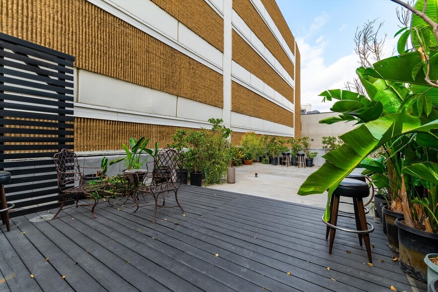 420-422 N Camden Dr, Beverly Hills, CA 90210 - General Retail For Sale Cityfeet.com