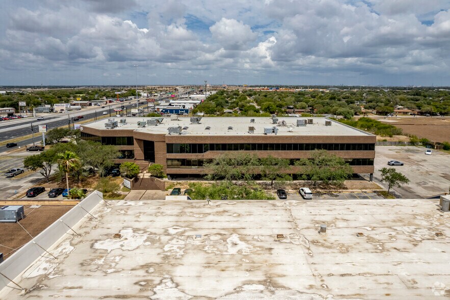 2820 S Padre Island Dr, Corpus Christi, TX 78415 - Office For Lease ...
