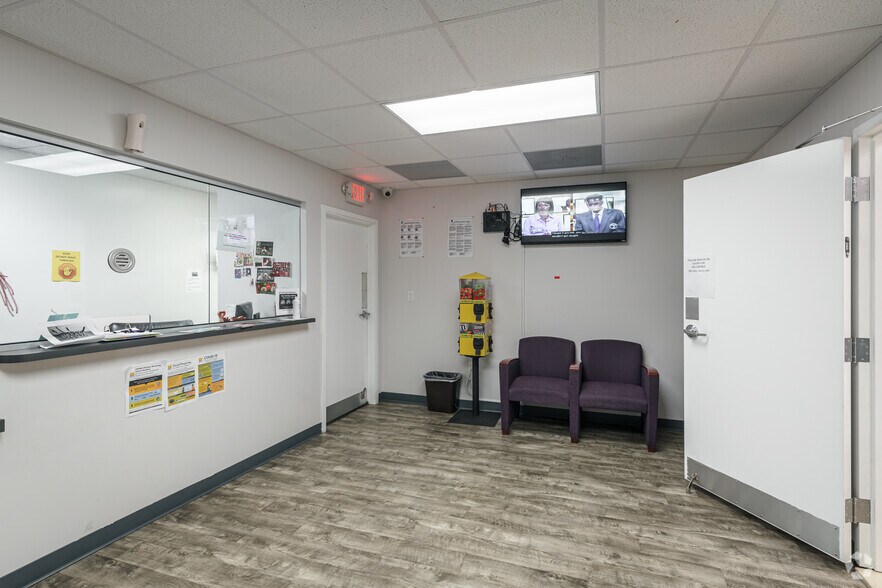 111 NW 183rd St, Miami, FL 33169 For Lease Cityfeet.com