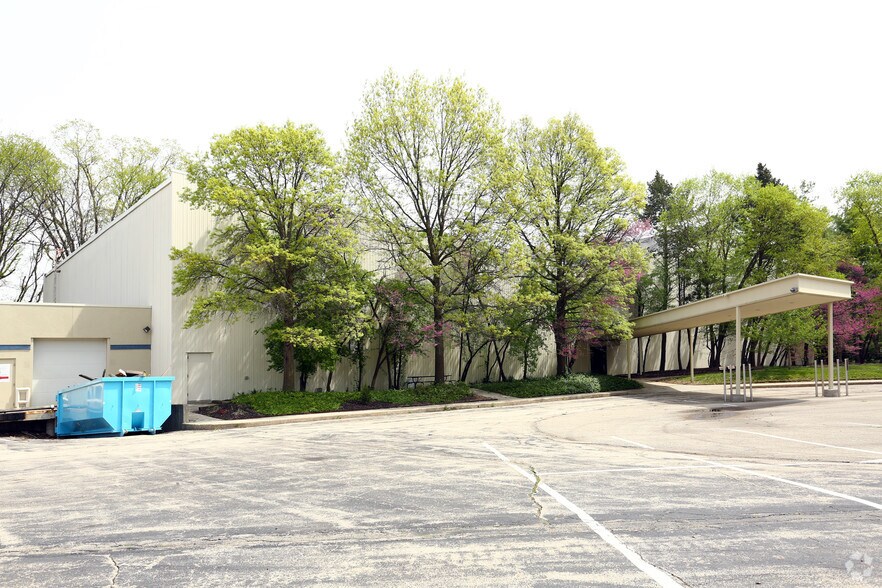 2425 Hubbell Ave, Des Moines, IA 50317 - Manufacturing For Sale ...