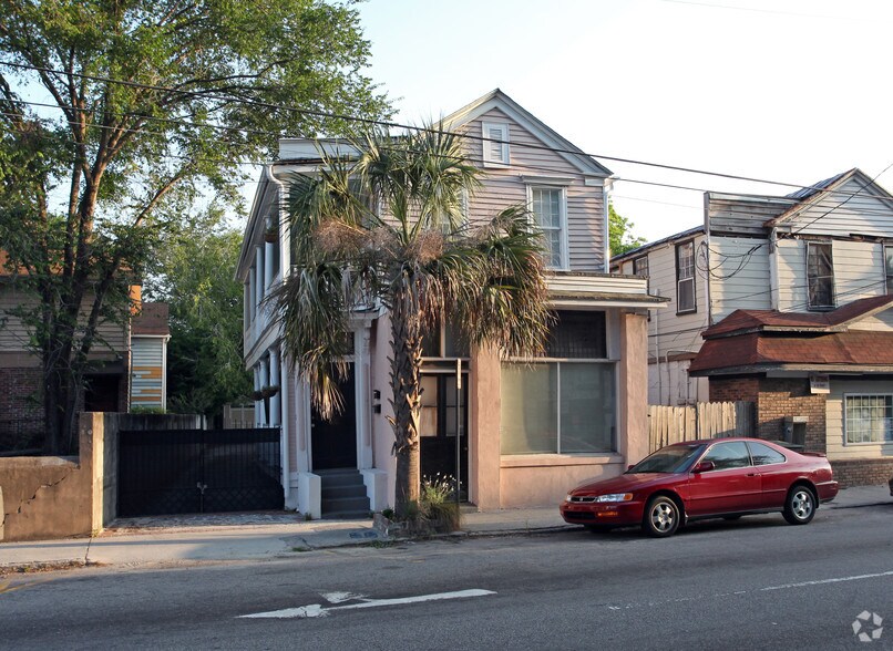 66 Spring St, Charleston, SC 29403 - Retail For Lease Cityfeet.com