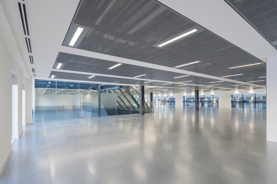 10 Old Bailey, London, LND EC4M 7NG - Office For Lease Cityfeet.com