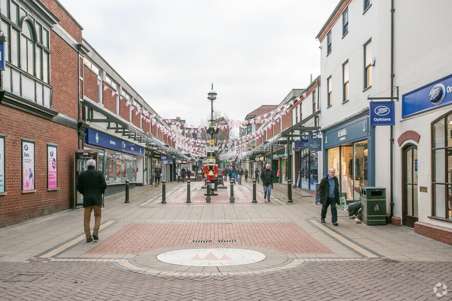 Three Spires Shopping Centre, Lichfield, STS - Retail For Lease ...