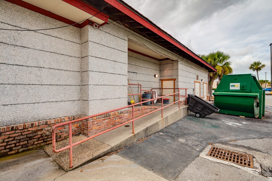 702 Mall Blvd, Brunswick, GA 31525 - Supermarket For Sale Cityfeet.com