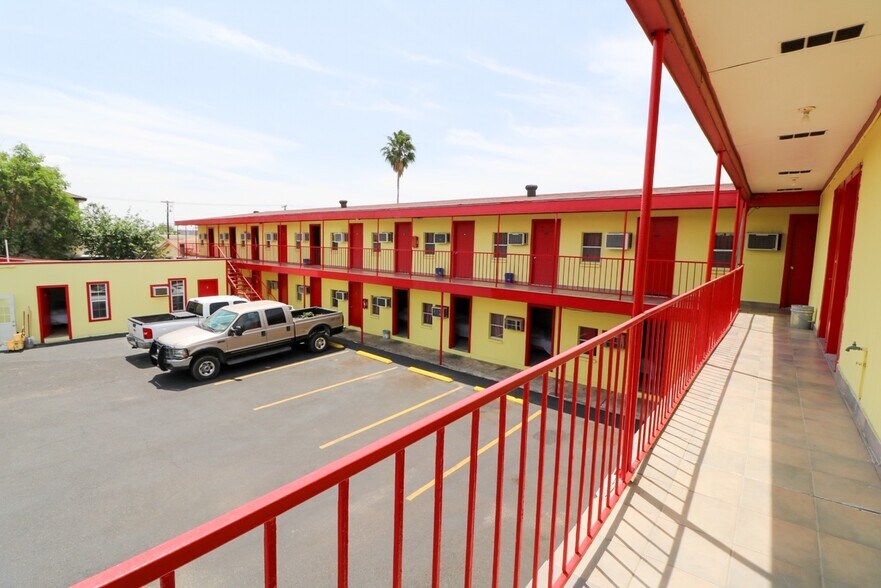 4119 Santa Maria Ave, Laredo, TX 78041 - Hotel For Sale Cityfeet.com