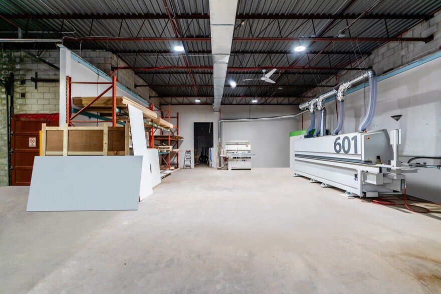 196 Toryork Dr, Toronto, ON M9L 1X6 - Warehouse For Sale Cityfeet.com