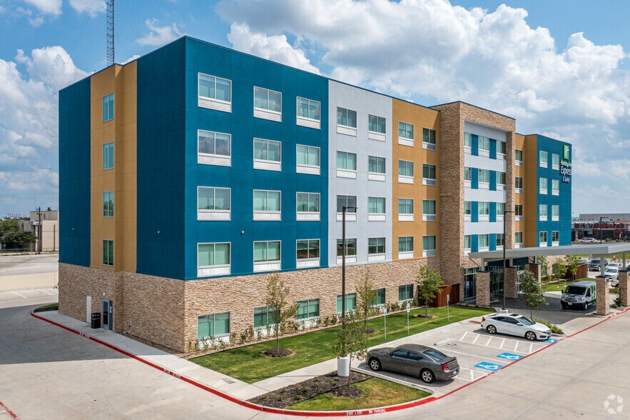 7800 John W Carpenter Fwy, Dallas, TX 75247 - Hotel For Sale Cityfeet.com
