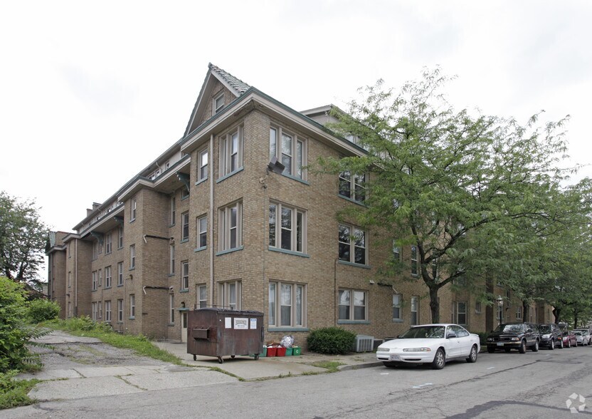 3896 Reading Rd, Cincinnati, OH 45229 - Apartments For Sale Cityfeet.com