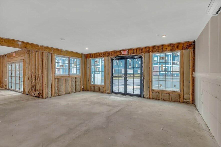 156 W Broadway, Port Jefferson, NY 11777 - Retail For Lease Cityfeet.com