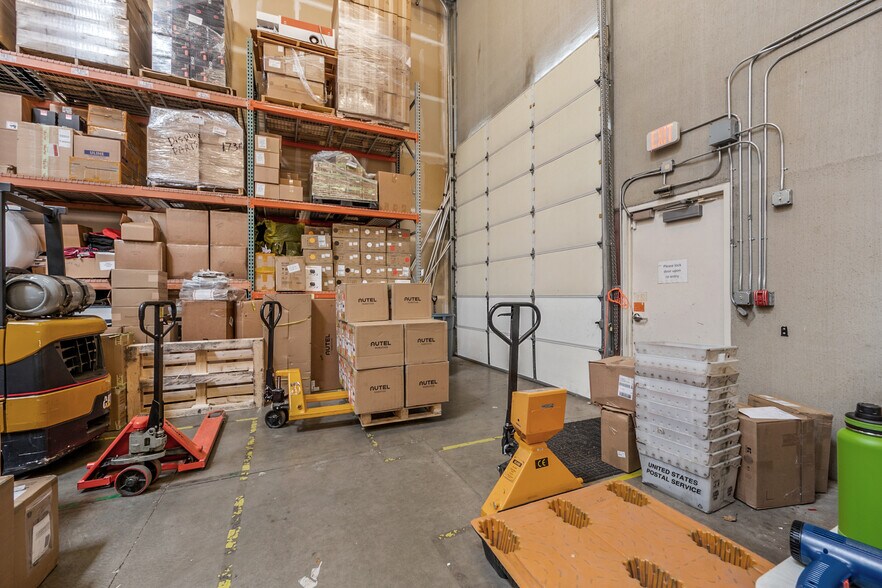 22522 29th Dr SE, Bothell, WA 98021 - Flex/R&D Cityfeet.com