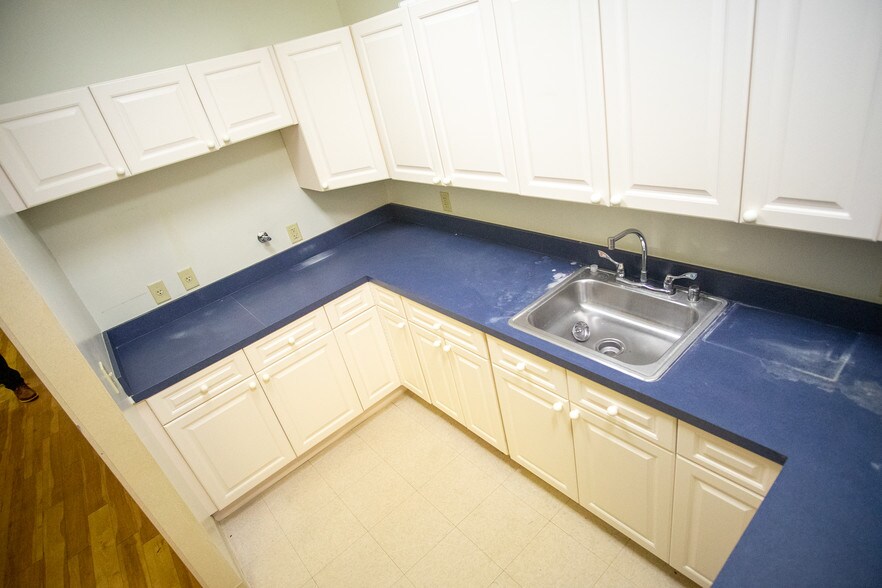 65 Thomas Johnson Dr, Frederick, MD 21702 - Medical Office For Lease ...