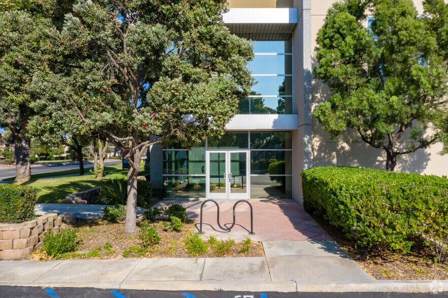 2220 Camino Del Sol, Oxnard, CA 93030 - Industrial For Lease Cityfeet.com