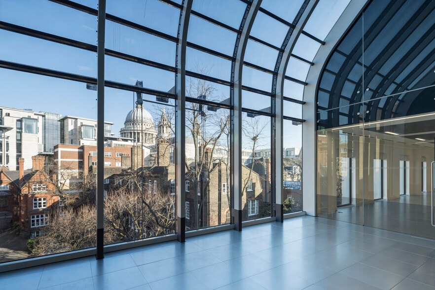 10 Old Bailey, London, LND EC4M 7NG - Office For Lease Cityfeet.com