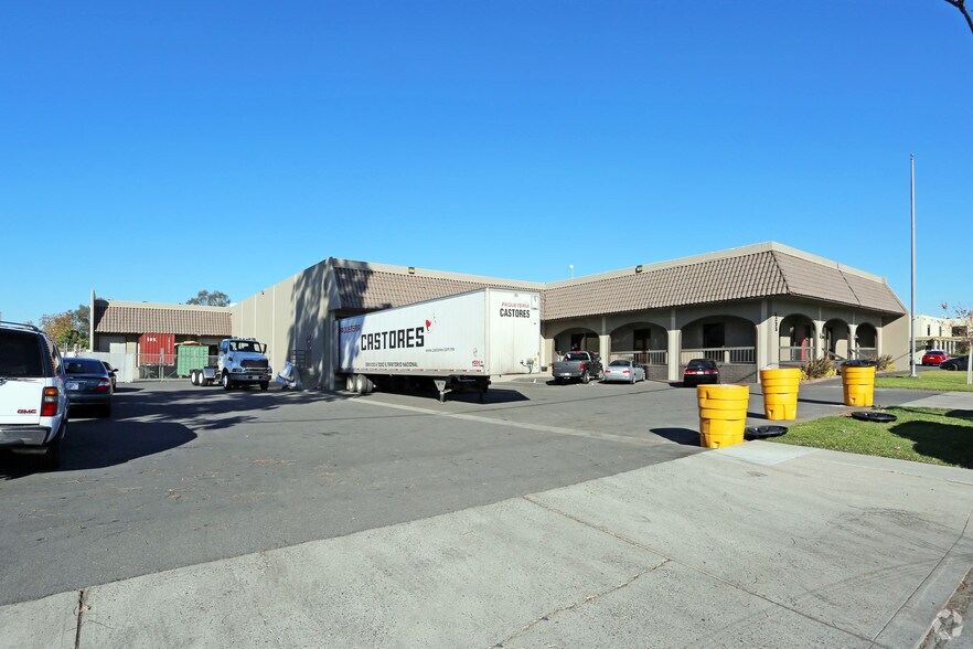 3233 W Castor St, Santa Ana, CA 92704 - Industrial For Lease Cityfeet.com