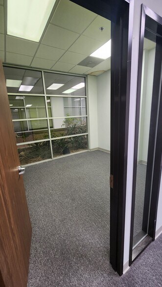 8310-8350 S Madison St, Burr Ridge, IL 60527 - Flex/R&D For Lease ...