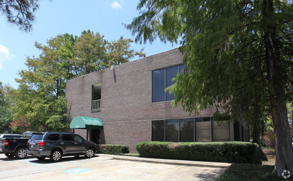 13131 Champions Dr, Houston, TX 77069 - Medical Office For Lease ...