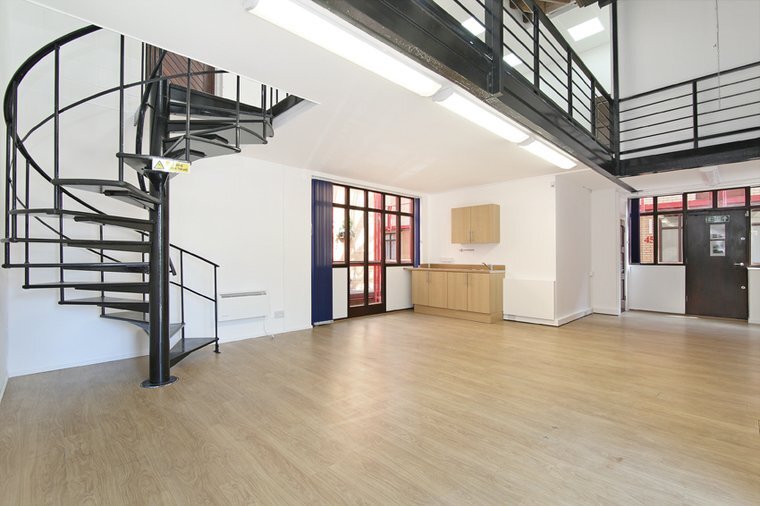 Lower Rd, London, LND SE16 2XB - Coworking Space Cityfeet.com