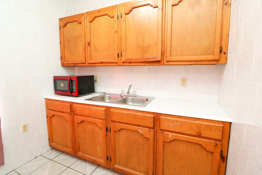 4119 Santa Maria Ave, Laredo, TX 78041 - Hotel For Sale Cityfeet.com