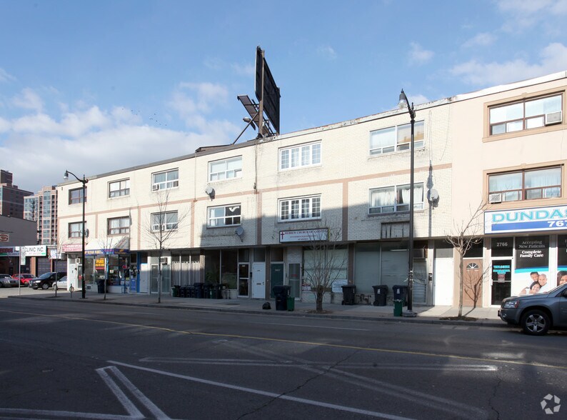2772 Dundas St W, Toronto, ON M6P 1Y3 - Retail For Lease Cityfeet.com