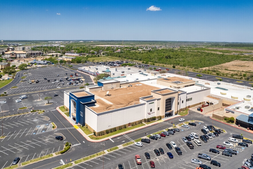 10000 Emmett F Lowry Expy, Texas City, TX 77591 - Retail For Lease ...